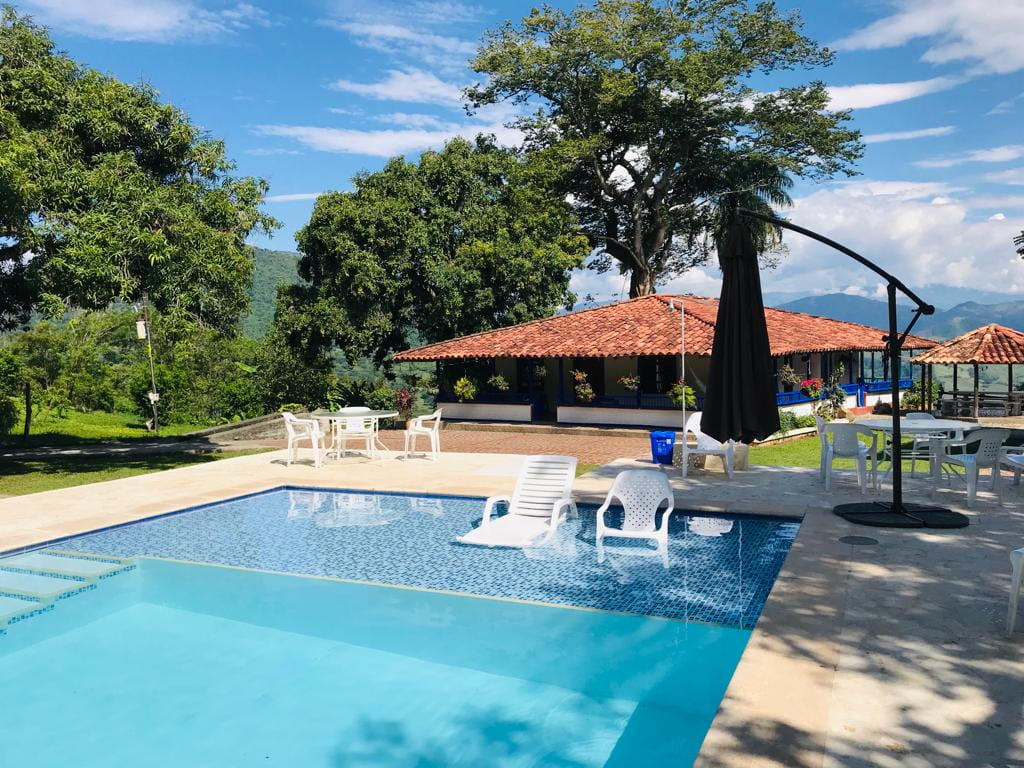 Alquiler De Cabañas Y Fincas En Abejorral | Mifinka.com